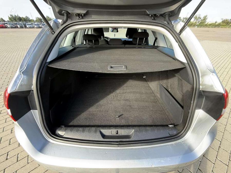 Pelēks Peugeot 308 2015 Marijampole, ar dzinēja tilpumu 1.56 L un nobraukumu 173 tūkst. km par 4200 €, foto 20 vietnē AUTOMOTO.COM.LV