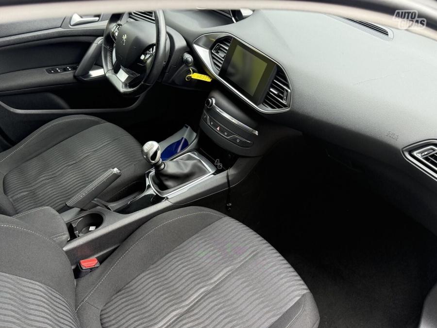 Pelēks Peugeot 308 2015 Kauņa, ar dzinēja tilpumu 1.60 L un nobraukumu 228 tūkst. km par 3100 €, foto 8 vietnē AUTOMOTO.COM.LV