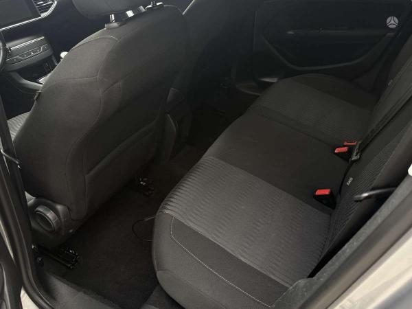 Grey Peugeot 308 2015 in Kaunas, with an engine capacity of 1.56 L and mileage of 228 thousand km for 3100 €, photo 9 on AUTOMOTO.COM.LV