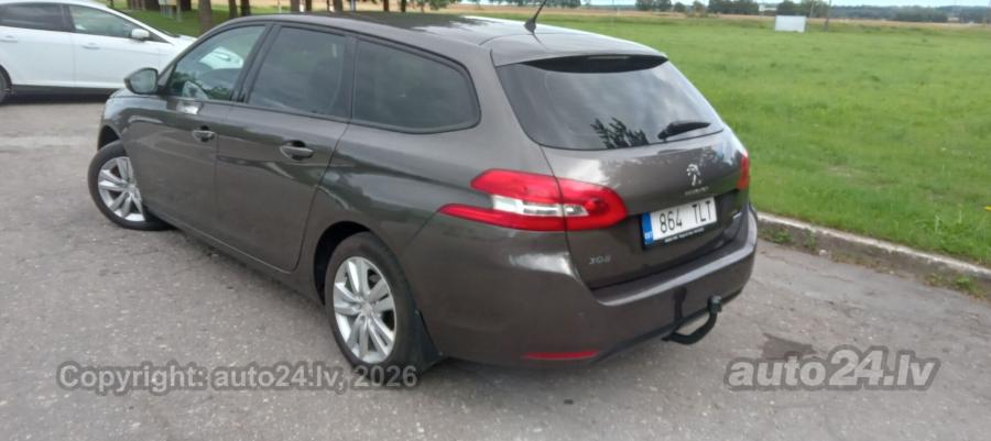 Pelēks Peugeot 308 2015 Tallina, ar dzinēja tilpumu 1.60 L un nobraukumu 182 tūkst. km par 6500 €, foto 3 vietnē AUTOMOTO.COM.LV