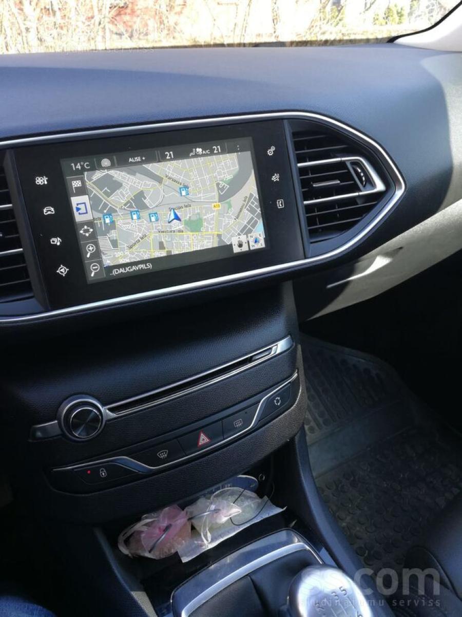 Pelēks Peugeot 308 2015 Daugavpils, ar dzinēja tilpumu 1.60 L un nobraukumu 242 tūkst. km par 4620 €, foto 6 vietnē AUTOMOTO.COM.LV