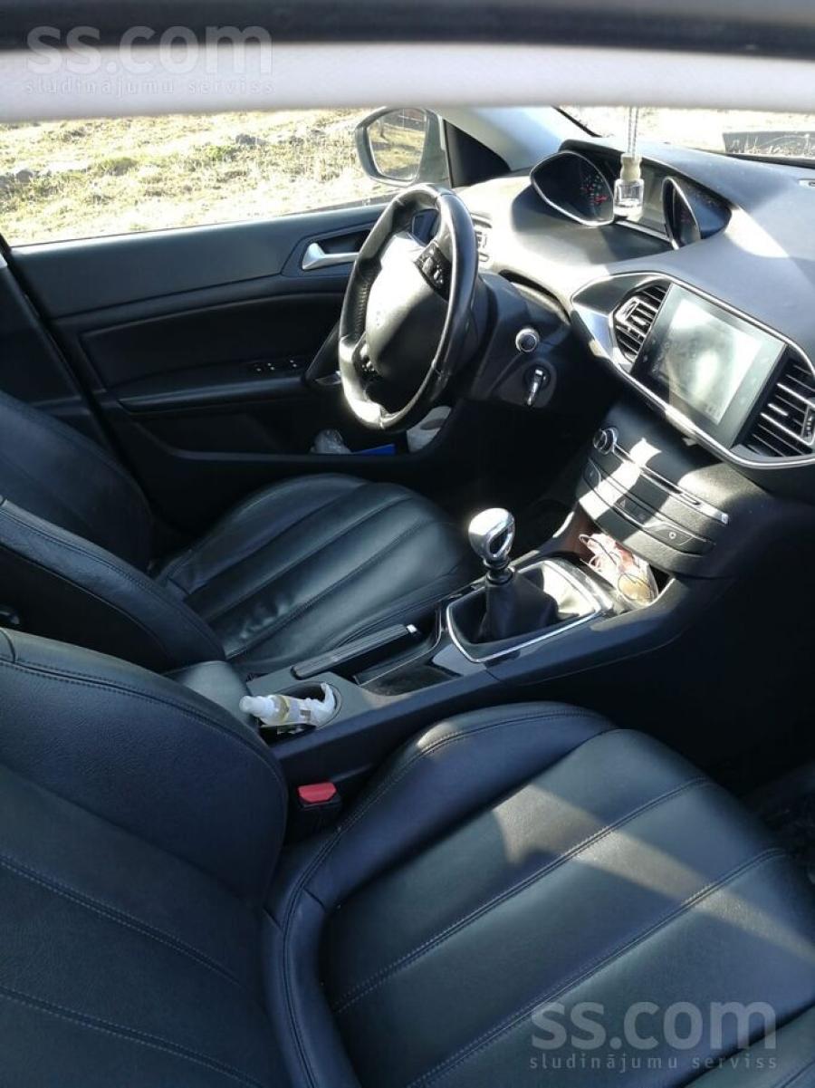 Pelēks Peugeot 308 2015 Daugavpils, ar dzinēja tilpumu 1.60 L un nobraukumu 242 tūkst. km par 4620 €, foto 10 vietnē AUTOMOTO.COM.LV