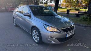 Grey Peugeot 308 2015 in Tallinn, with an engine capacity of 1.20 L and mileage of 219 thousand km for 4999 €, photo 8 on AUTOMOTO.COM.LV