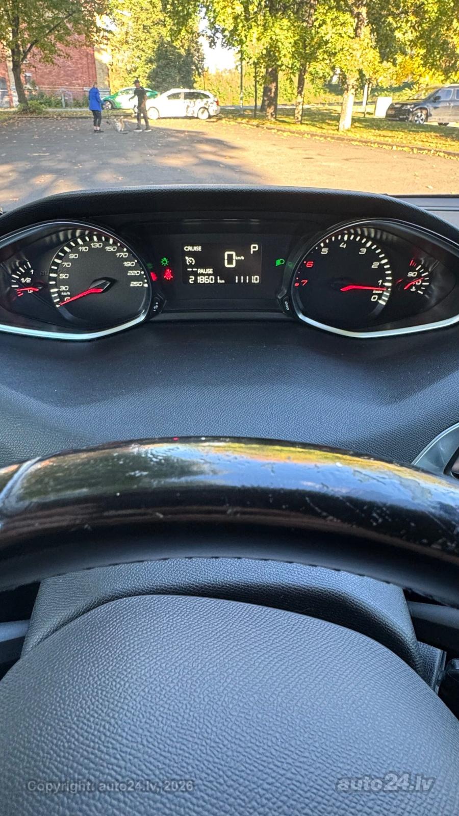 Grey Peugeot 308 2015 in Tallinn, with an engine capacity of 1.20 L and mileage of 219 thousand km for 4999 €, photo 12 on AUTOMOTO.COM.LV