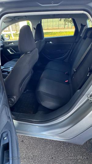 Grey Peugeot 308 2015 in Tallinn, with an engine capacity of 1.20 L and mileage of 219 thousand km for 4999 €, photo 15 on AUTOMOTO.COM.LV
