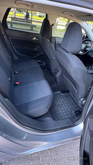 Grey Peugeot 308 2015 in Tallinn, with an engine capacity of 1.20 L and mileage of 219 thousand km for 4999 €, photo 16 on AUTOMOTO.COM.LV