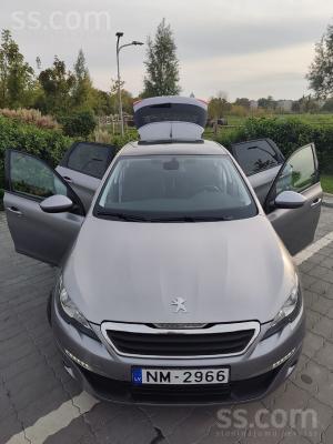 Grey Peugeot 308 2015 in Jelgava, with an engine capacity of 1.60 L and mileage of 165 thousand km for 6300 €, photo 5 on AUTOMOTO.COM.LV