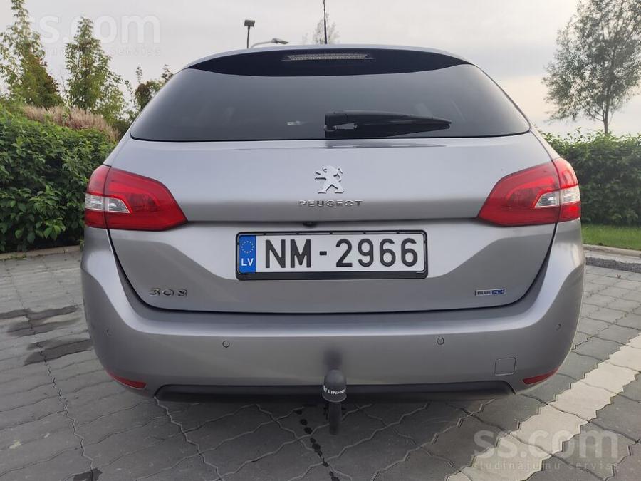Grey Peugeot 308 2015 in Jelgava, with an engine capacity of 1.60 L and mileage of 165 thousand km for 6300 €, photo 7 on AUTOMOTO.COM.LV