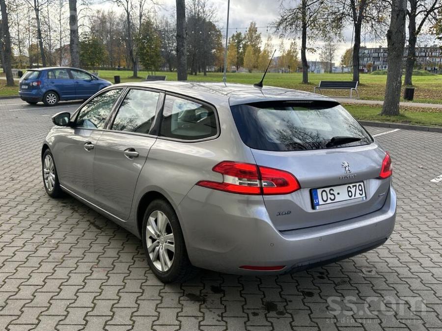 Pelēks Peugeot 308 2015 Daugavpils, ar dzinēja tilpumu 1.60 L un nobraukumu 198 tūkst. km par 3800 €, foto 5 vietnē AUTOMOTO.COM.LV