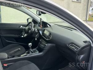 Pelēks Peugeot 308 2015 Daugavpils, ar dzinēja tilpumu 1.60 L un nobraukumu 198 tūkst. km par 3800 €, foto 6 vietnē AUTOMOTO.COM.LV