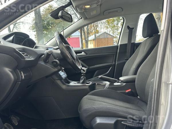 Pelēks Peugeot 308 2015 Daugavpils, ar dzinēja tilpumu 1.60 L un nobraukumu 198 tūkst. km par 3800 €, foto 7 vietnē AUTOMOTO.COM.LV