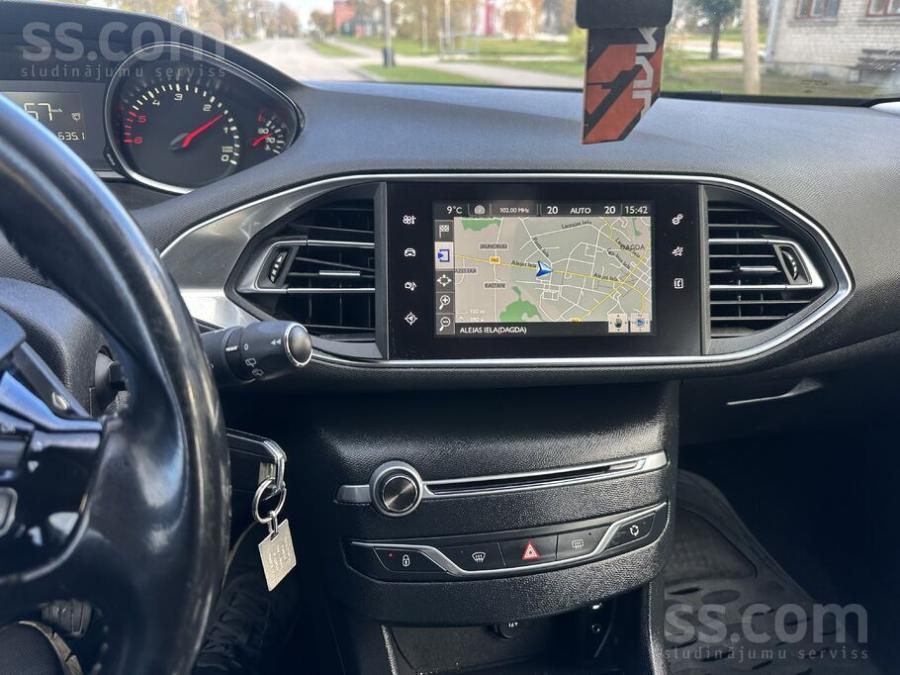 Pelēks Peugeot 308 2015 Daugavpils, ar dzinēja tilpumu 1.60 L un nobraukumu 198 tūkst. km par 3800 €, foto 10 vietnē AUTOMOTO.COM.LV