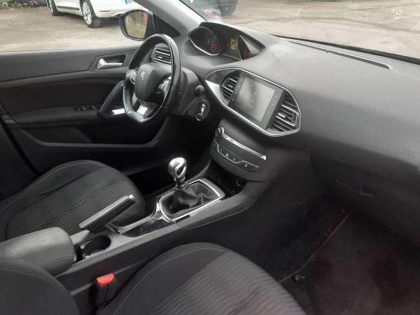 Grey Peugeot 308 2016 in Anyksciai, with an engine capacity of 1.56 L and mileage of 150 thousand km for 3700 €, photo 11 on AUTOMOTO.COM.LV