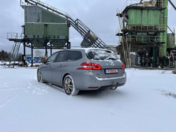 Grey Peugeot 308 2016 in Vilnius, with an engine capacity of 1.56 L and mileage of 331 thousand km for 3400 €, photo 4 on AUTOMOTO.COM.LV