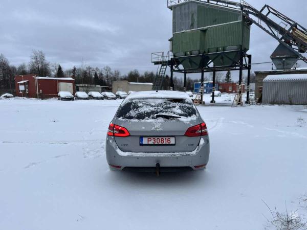 Pelēks Peugeot 308 2016 Viļņa, ar dzinēja tilpumu 1.56 L un nobraukumu 331 tūkst. km par 3400 €, foto 7 vietnē AUTOMOTO.COM.LV