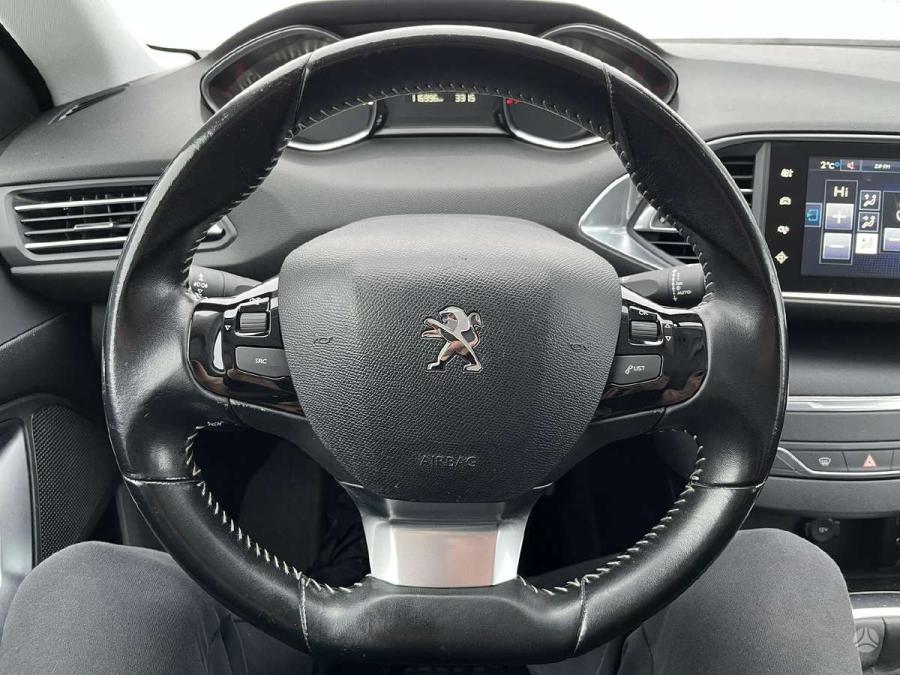 Grey Peugeot 308 2016 in Kaunas, with an engine capacity of 1.20 L and mileage of 117 thousand km for 3700 €, photo 12 on AUTOMOTO.COM.LV