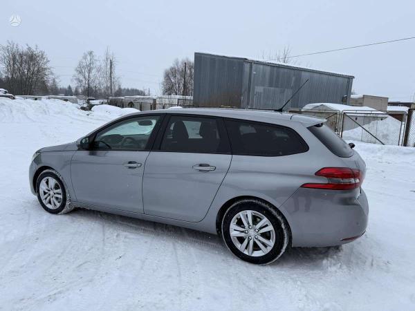 Pelēks Peugeot 308 2016 Panevēža, ar dzinēja tilpumu 1.56 L un nobraukumu 165 tūkst. km par 6600 €, foto 9 vietnē AUTOMOTO.COM.LV