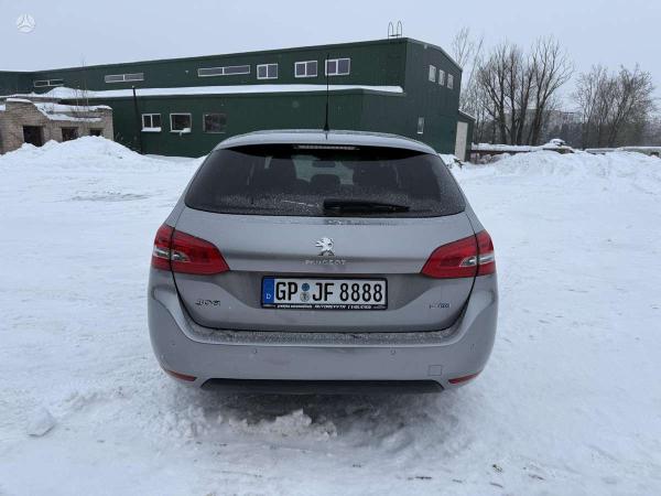Grey Peugeot 308 2016 in Panevezys, with an engine capacity of 1.56 L and mileage of 165 thousand km for 6600 €, photo 11 on AUTOMOTO.COM.LV