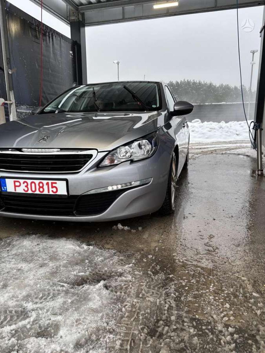 Grey Peugeot 308 2016 in Vilnius, with an engine capacity of 1.56 L and mileage of 331 thousand km for 4450 €, photo 2 on AUTOMOTO.COM.LV