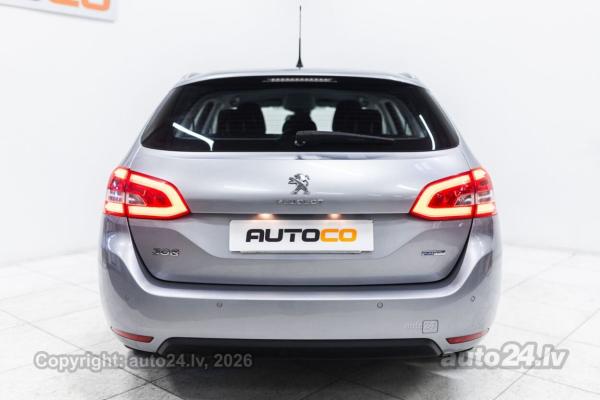 Pelēks Peugeot 308 2016 Tallina, ar dzinēja tilpumu 1.20 L un nobraukumu 148 tūkst. km par 6999 €, foto 6 vietnē AUTOMOTO.COM.LV