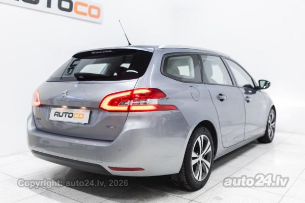 Pelēks Peugeot 308 2016 Tallina, ar dzinēja tilpumu 1.20 L un nobraukumu 148 tūkst. km par 6999 €, foto 7 vietnē AUTOMOTO.COM.LV
