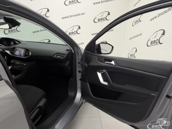 Pelēks Peugeot 308 2016 Avižieniai, ar dzinēja tilpumu 1.60 L un nobraukumu 165 tūkst. km par 6900 €, foto 8 vietnē AUTOMOTO.COM.LV