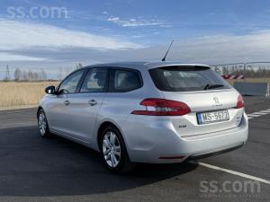 Grey Peugeot 308 2016 in Liepaja, with an engine capacity of 1.60 L and mileage of 249 thousand km for 3800 €, photo 5 on AUTOMOTO.COM.LV