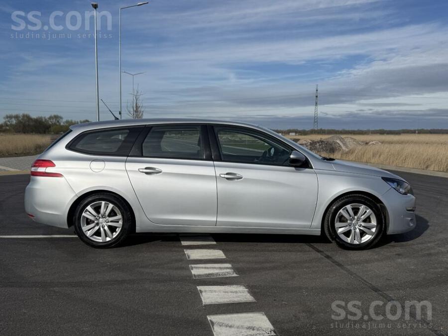 Grey Peugeot 308 2016 in Liepaja, with an engine capacity of 1.60 L and mileage of 249 thousand km for 3800 €, photo 6 on AUTOMOTO.COM.LV