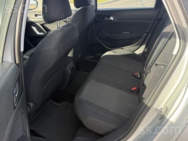 Pelēks Peugeot 308 2016 Liepāja, ar dzinēja tilpumu 1.60 L un nobraukumu 249 tūkst. km par 3800 €, foto 10 vietnē AUTOMOTO.COM.LV