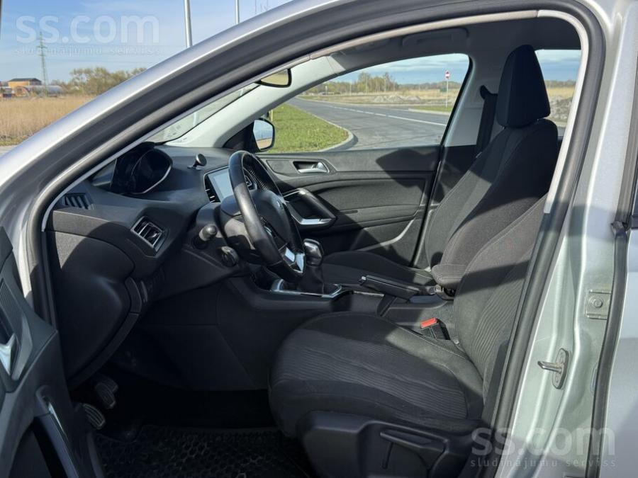 Grey Peugeot 308 2016 in Liepaja, with an engine capacity of 1.60 L and mileage of 249 thousand km for 3800 €, photo 15 on AUTOMOTO.COM.LV