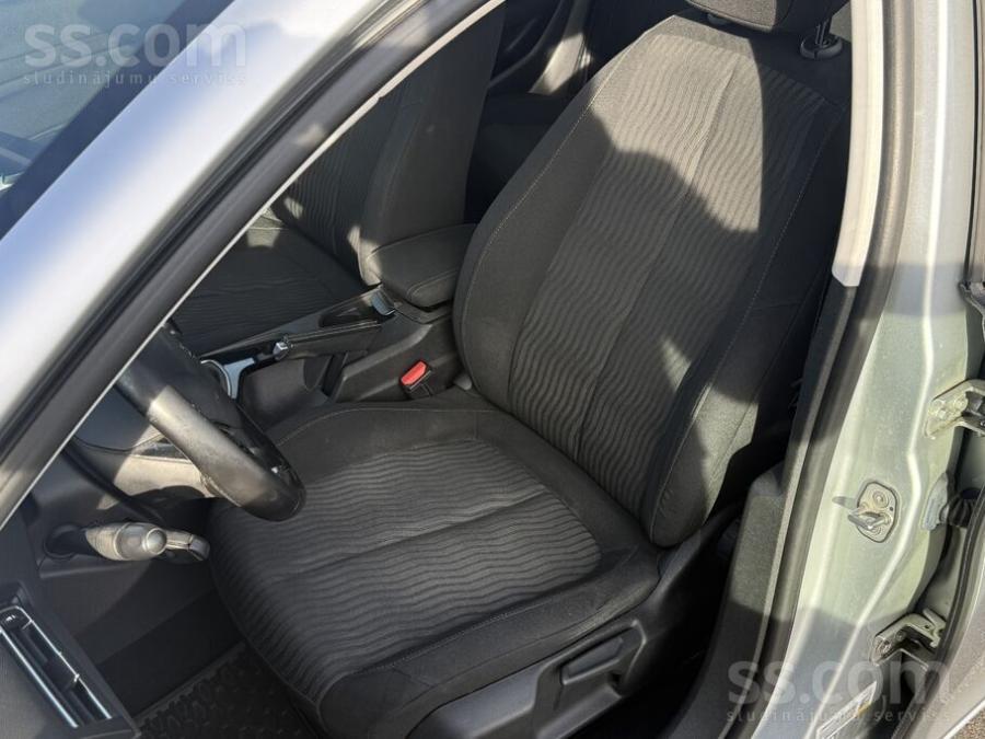 Grey Peugeot 308 2016 in Liepaja, with an engine capacity of 1.60 L and mileage of 249 thousand km for 3800 €, photo 16 on AUTOMOTO.COM.LV