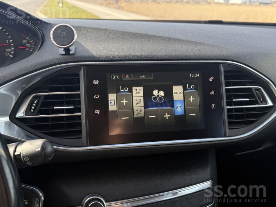 Grey Peugeot 308 2016 in Liepaja, with an engine capacity of 1.60 L and mileage of 249 thousand km for 3800 €, photo 19 on AUTOMOTO.COM.LV