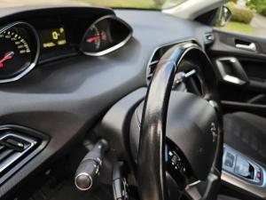 Pelēks Peugeot 308 2016 Jēkabpils, ar dzinēja tilpumu 2.00 L un nobraukumu 195 tūkst. km par 7990 €, foto 12 vietnē AUTOMOTO.COM.LV