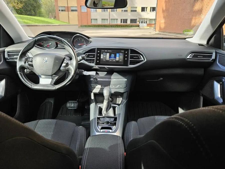 Pelēks Peugeot 308 2016 Jēkabpils, ar dzinēja tilpumu 2.00 L un nobraukumu 195 tūkst. km par 7990 €, foto 21 vietnē AUTOMOTO.COM.LV