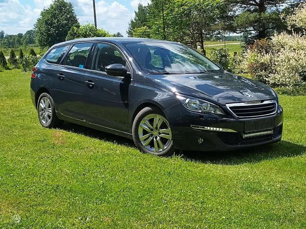 Pelēks Peugeot 308 2016 Panevēža, ar dzinēja tilpumu 1.56 L un nobraukumu 168 tūkst. km par 4500 €, foto 1 vietnē AUTOMOTO.COM.LV