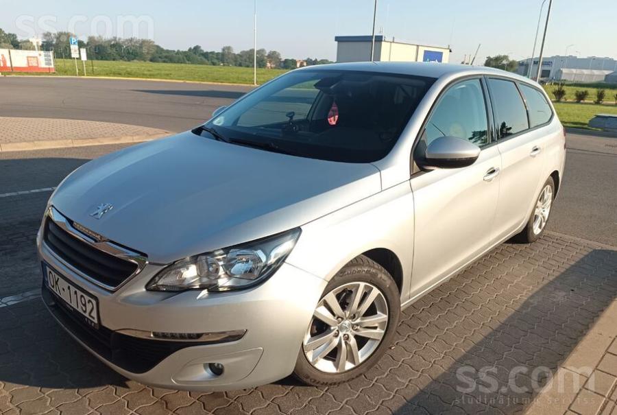 Pelēks Peugeot 308 2016 Liepāja, ar dzinēja tilpumu 1.20 L un nobraukumu 146 tūkst. km par 4900 €, foto 1 vietnē AUTOMOTO.COM.LV