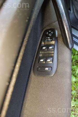 Pelēks Peugeot 308 2016 Liepāja, ar dzinēja tilpumu 1.20 L un nobraukumu 146 tūkst. km par 4900 €, foto 7 vietnē AUTOMOTO.COM.LV