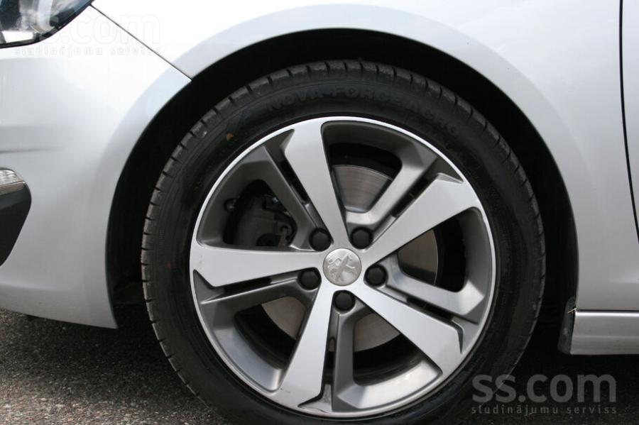 Pelēks Peugeot 308 2016 Jelgava, ar dzinēja tilpumu 2.00 L un nobraukumu 240 tūkst. km par 5780 €, foto 10 vietnē AUTOMOTO.COM.LV