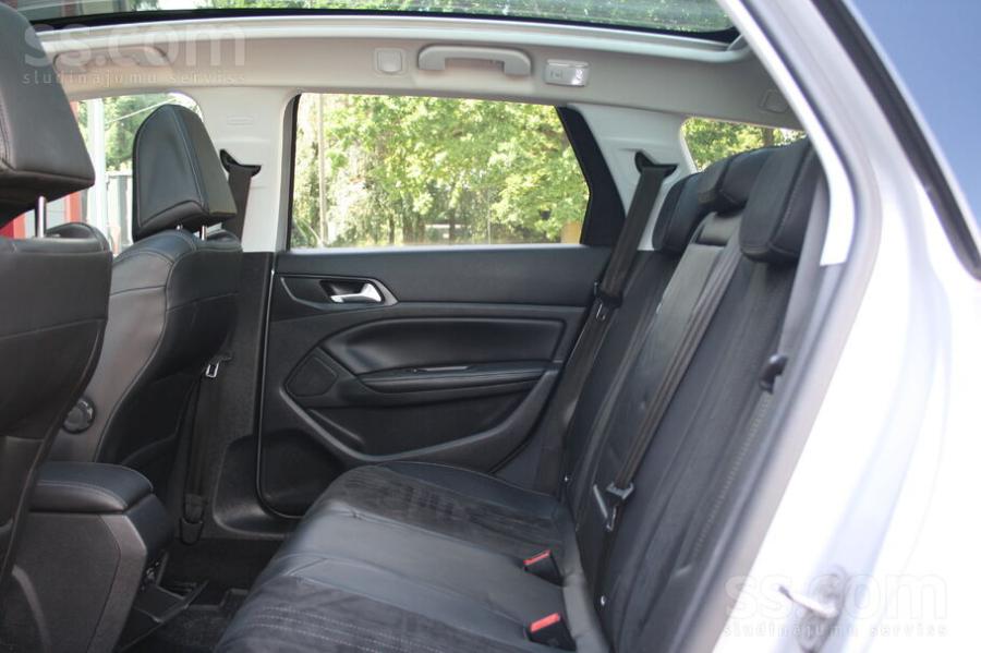 Pelēks Peugeot 308 2016 Jelgava, ar dzinēja tilpumu 2.00 L un nobraukumu 240 tūkst. km par 5780 €, foto 18 vietnē AUTOMOTO.COM.LV