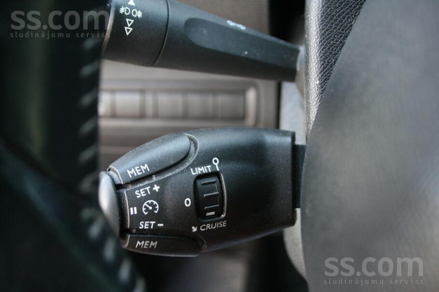 Pelēks Peugeot 308 2016 Jelgava, ar dzinēja tilpumu 2.00 L un nobraukumu 240 tūkst. km par 5780 €, foto 25 vietnē AUTOMOTO.COM.LV