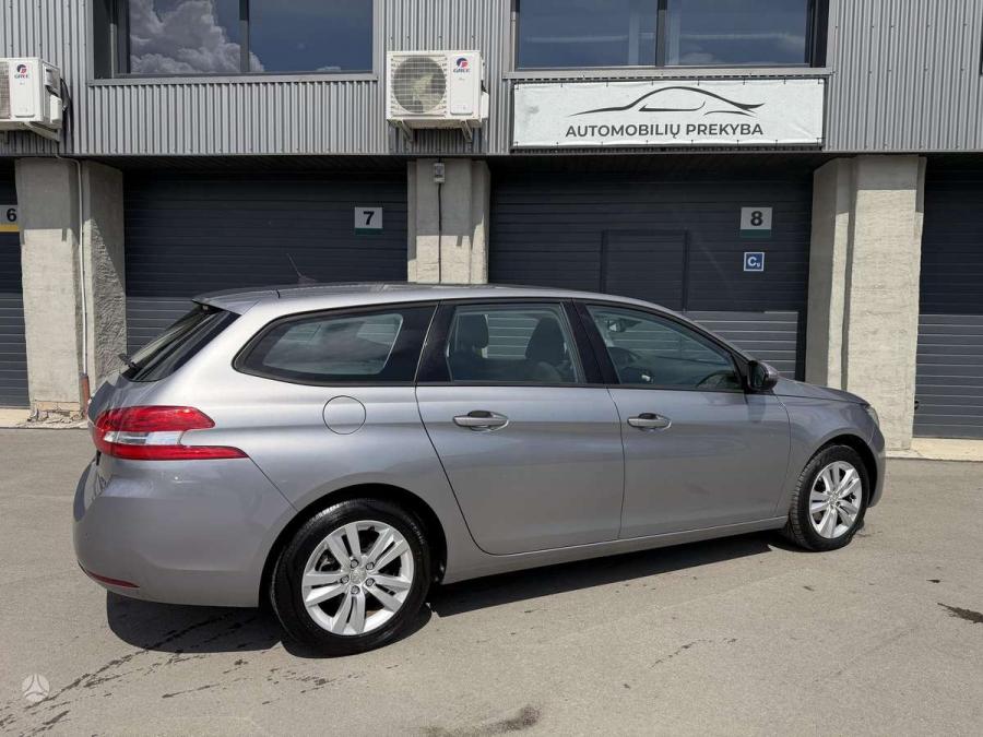 Grey Peugeot 308 2016 in Siauliai, with an engine capacity of 1.56 L and mileage of 240 thousand km for 3550 €, photo 7 on AUTOMOTO.COM.LV