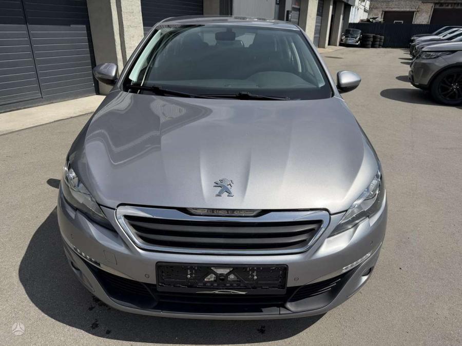 Grey Peugeot 308 2016 in Siauliai, with an engine capacity of 1.56 L and mileage of 240 thousand km for 3550 €, photo 11 on AUTOMOTO.COM.LV