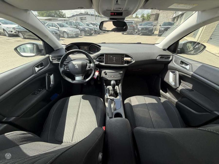 Grey Peugeot 308 2016 in Siauliai, with an engine capacity of 1.56 L and mileage of 240 thousand km for 3550 €, photo 12 on AUTOMOTO.COM.LV