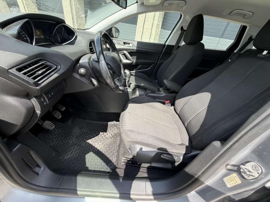 Grey Peugeot 308 2016 in Siauliai, with an engine capacity of 1.56 L and mileage of 240 thousand km for 3550 €, photo 13 on AUTOMOTO.COM.LV