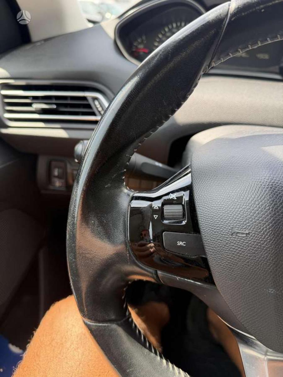 Grey Peugeot 308 2016 in Siauliai, with an engine capacity of 1.56 L and mileage of 240 thousand km for 3550 €, photo 18 on AUTOMOTO.COM.LV