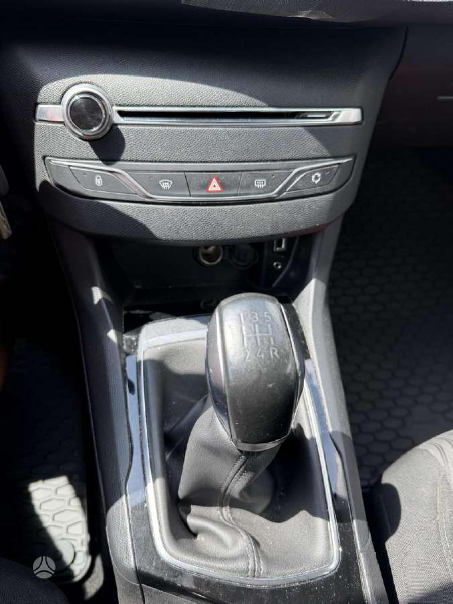 Grey Peugeot 308 2016 in Siauliai, with an engine capacity of 1.56 L and mileage of 240 thousand km for 3550 €, photo 21 on AUTOMOTO.COM.LV