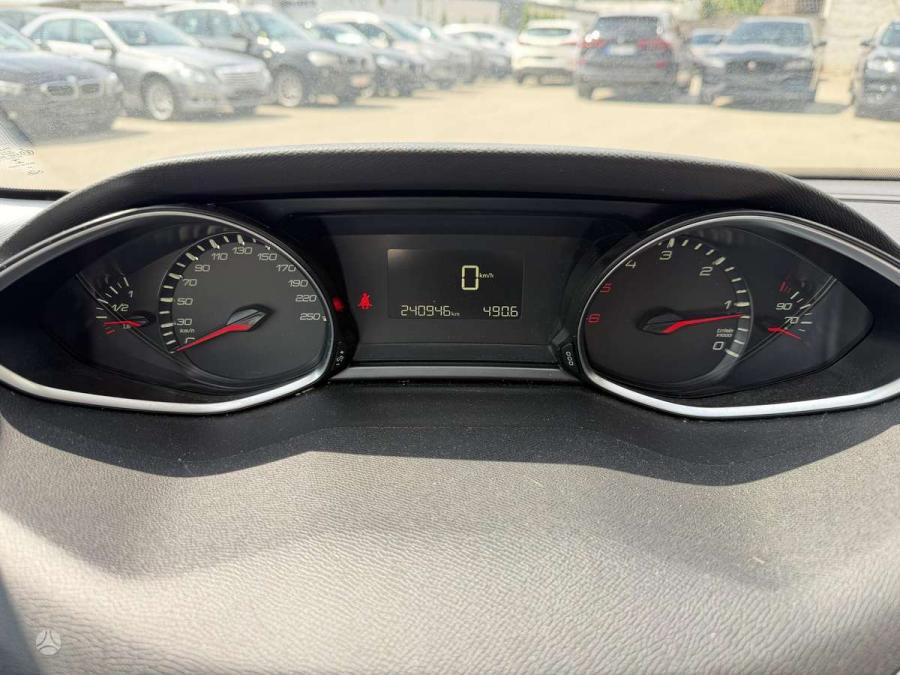 Grey Peugeot 308 2016 in Siauliai, with an engine capacity of 1.56 L and mileage of 240 thousand km for 3550 €, photo 22 on AUTOMOTO.COM.LV