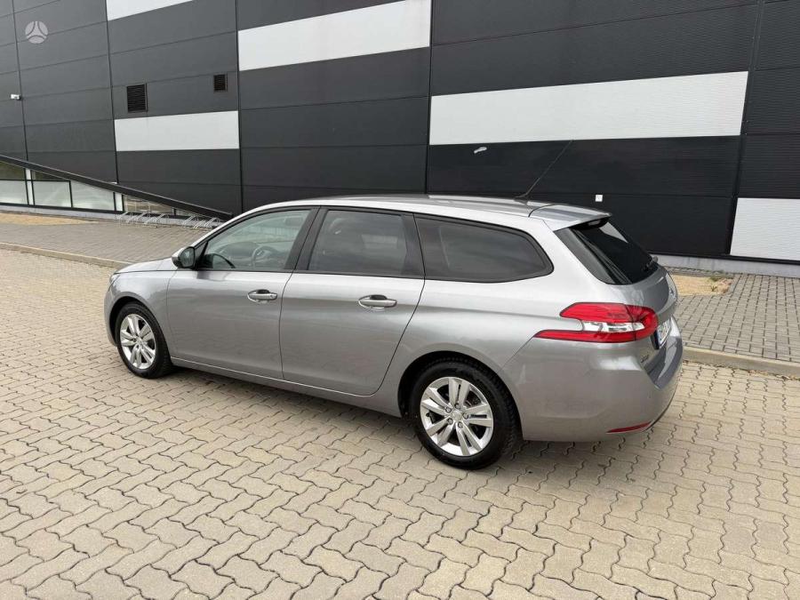 Grey Peugeot 308 2016 in Panevezys, with an engine capacity of 1.56 L and mileage of 166 thousand km for 6500 €, photo 6 on AUTOMOTO.COM.LV
