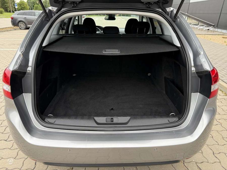 Grey Peugeot 308 2016 in Panevezys, with an engine capacity of 1.56 L and mileage of 166 thousand km for 6500 €, photo 13 on AUTOMOTO.COM.LV