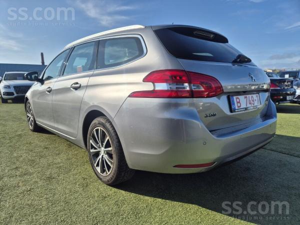 Pelēks Peugeot 308 2016 Liepāja, ar dzinēja tilpumu 1.20 L un nobraukumu 113 tūkst. km par 6400 €, foto 6 vietnē AUTOMOTO.COM.LV